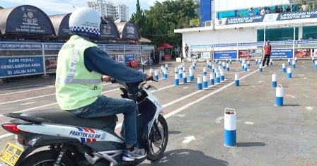 Pelayanan Prima SATPAS Polresta Bandung Dalam Melayani Masyarakat Dalam ...