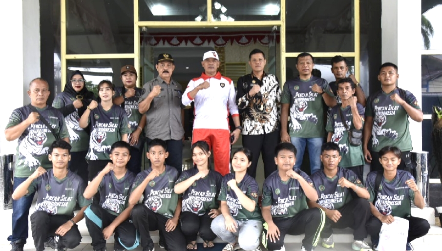 Wakil Bupati Tapteng Berangkatkan 10 Atlit Perguruan Silat Hari Hilang ...